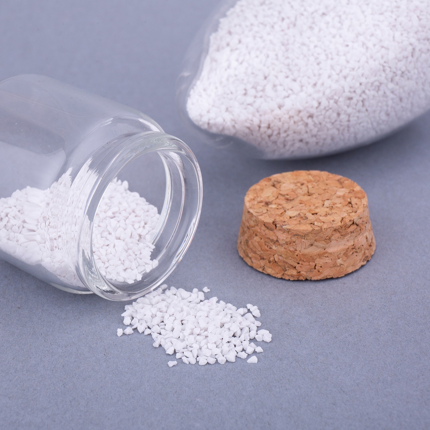 Polygon Vibration Urea Blasting Media Abrasive Column 100 Grit